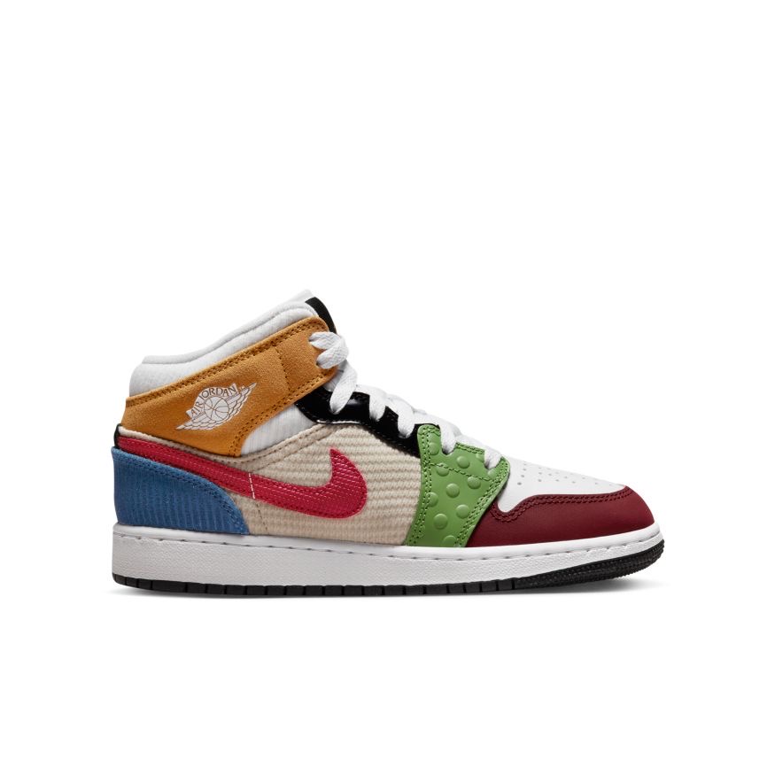 נעליים למכירה | JIFFA | street wear | skating | AIR JORDAN 1 MID PATCH